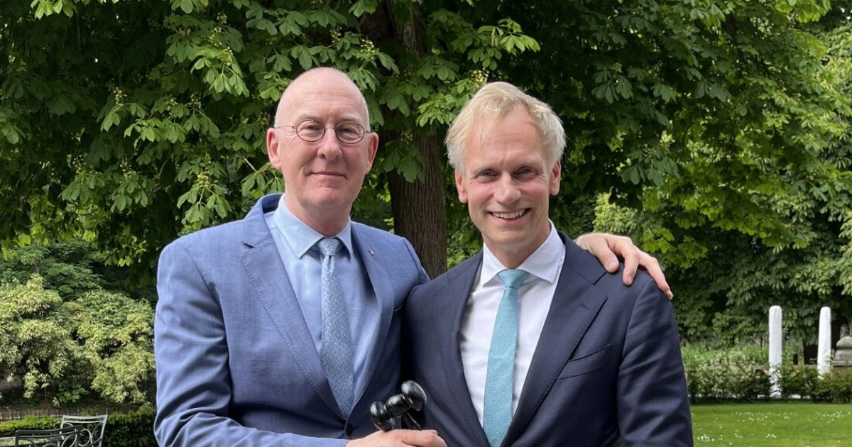 thumbnail_img_9414-ezgifcom-crop.jpg?rxy=0.49360982352903876,0. ...