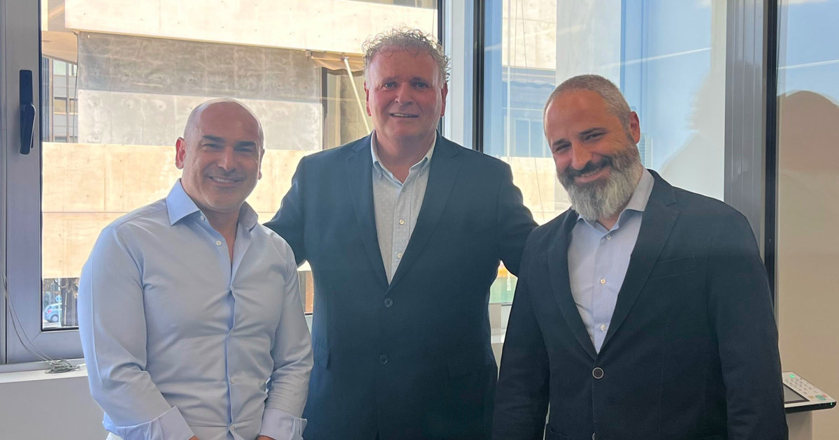 Royal Blue Ltd. and THB Verhoef BV sign contract for Greek market ...