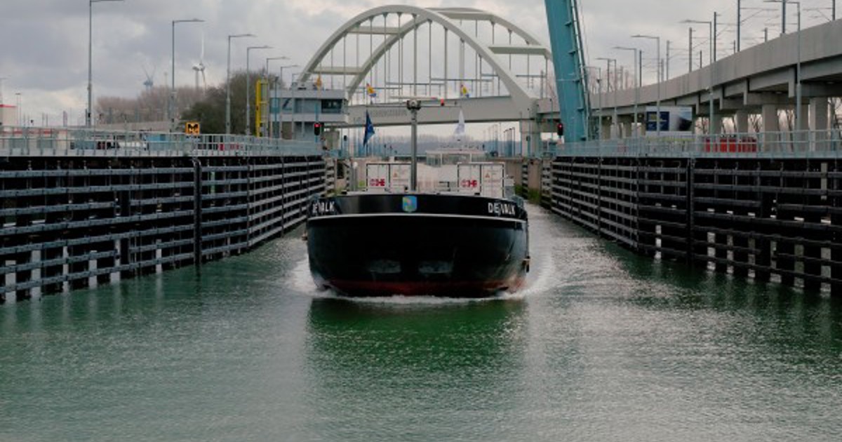 port-of2.jpg?width=1200&height=630&v=1dbf64fe62b2c80